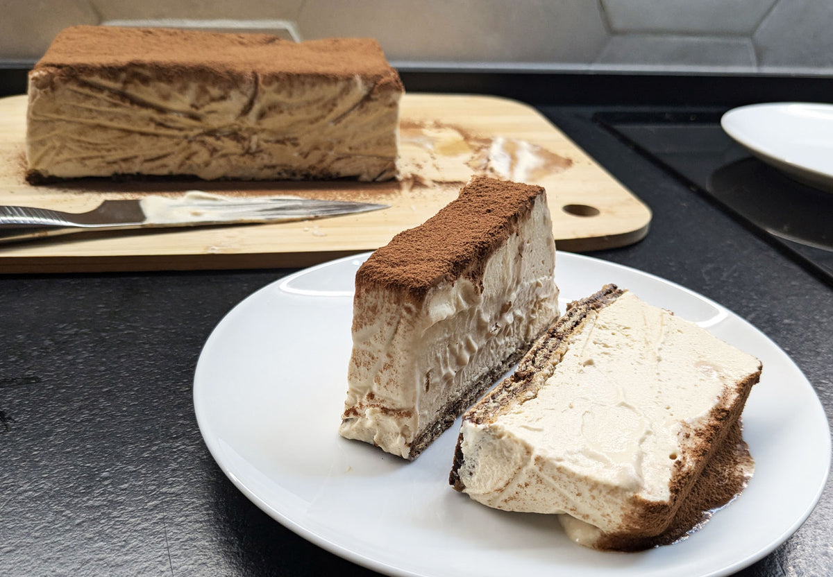 Ricetta veloce: Semifreddo al caffè con base croccante - Kimbo